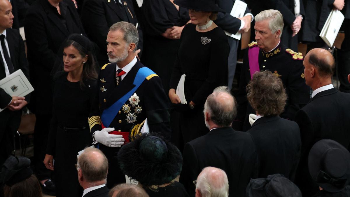 Felipe VI y Letizia, en el funeral de Isabel II | FOTOS