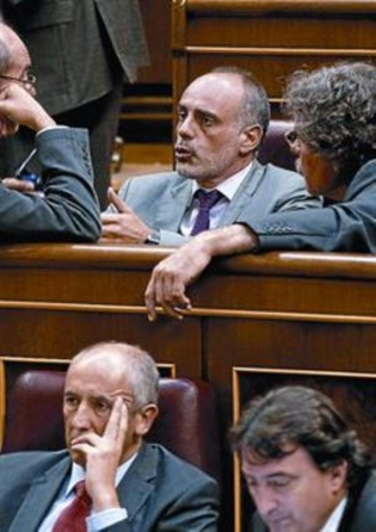 Ridao ofrece a Bosch liderar un polo secesionista en el Senado