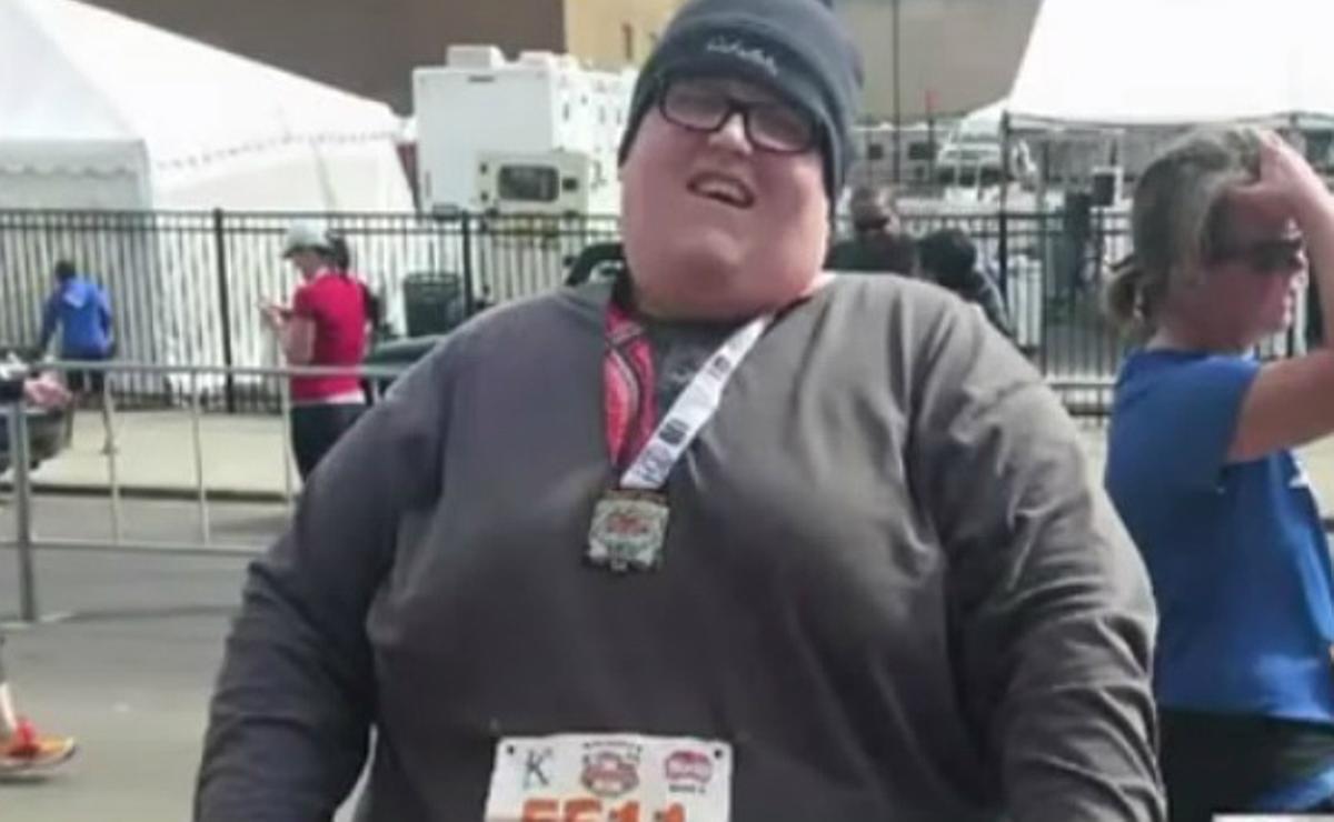 Derek Mitchell, en el informativo local