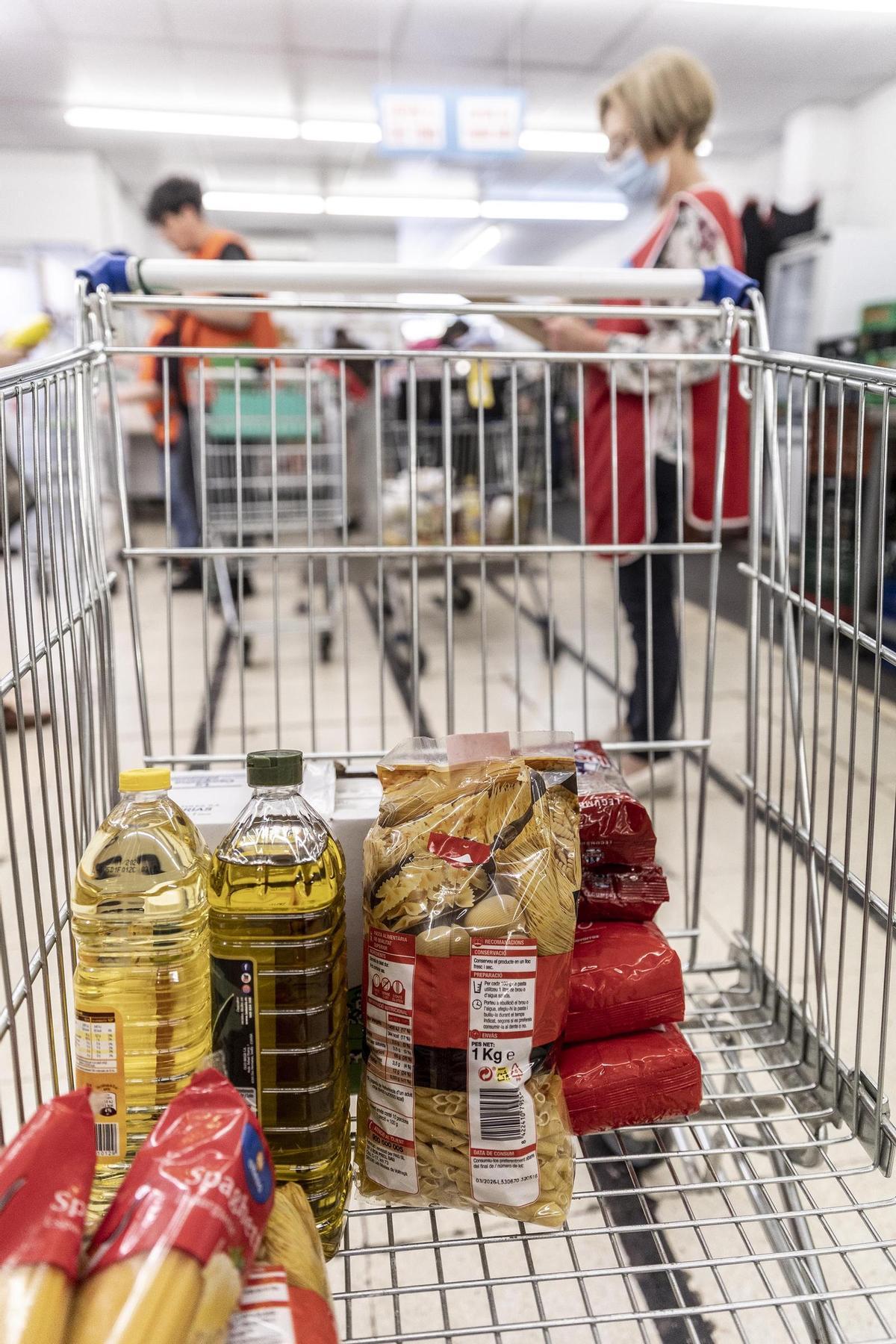Diez años del supermercado social en Trinitat Vella y Roquetes
