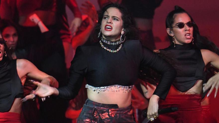 Rosalía anuncia álbum: así son las primeras imágenes de "Moto Mami"