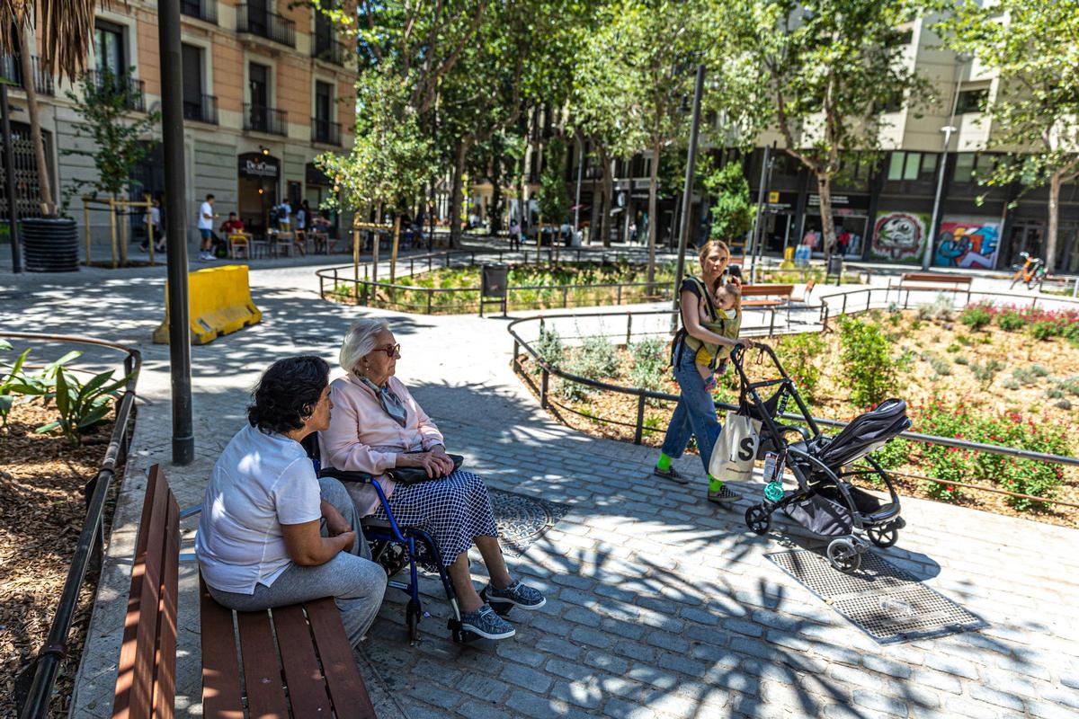 Escenas inesperadas de la Superilla del Eixample | FOTOS