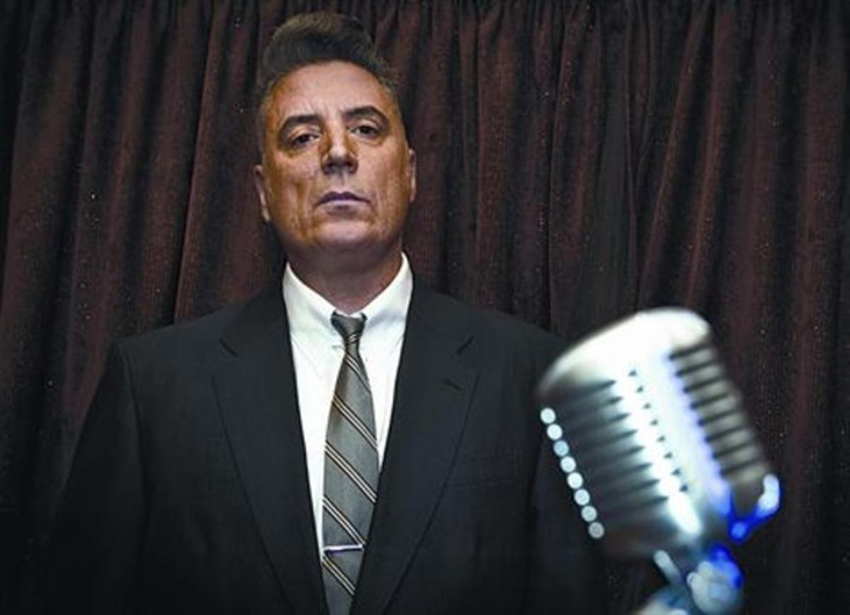 Loquillo reinventa su perfil poético en el Coliseum