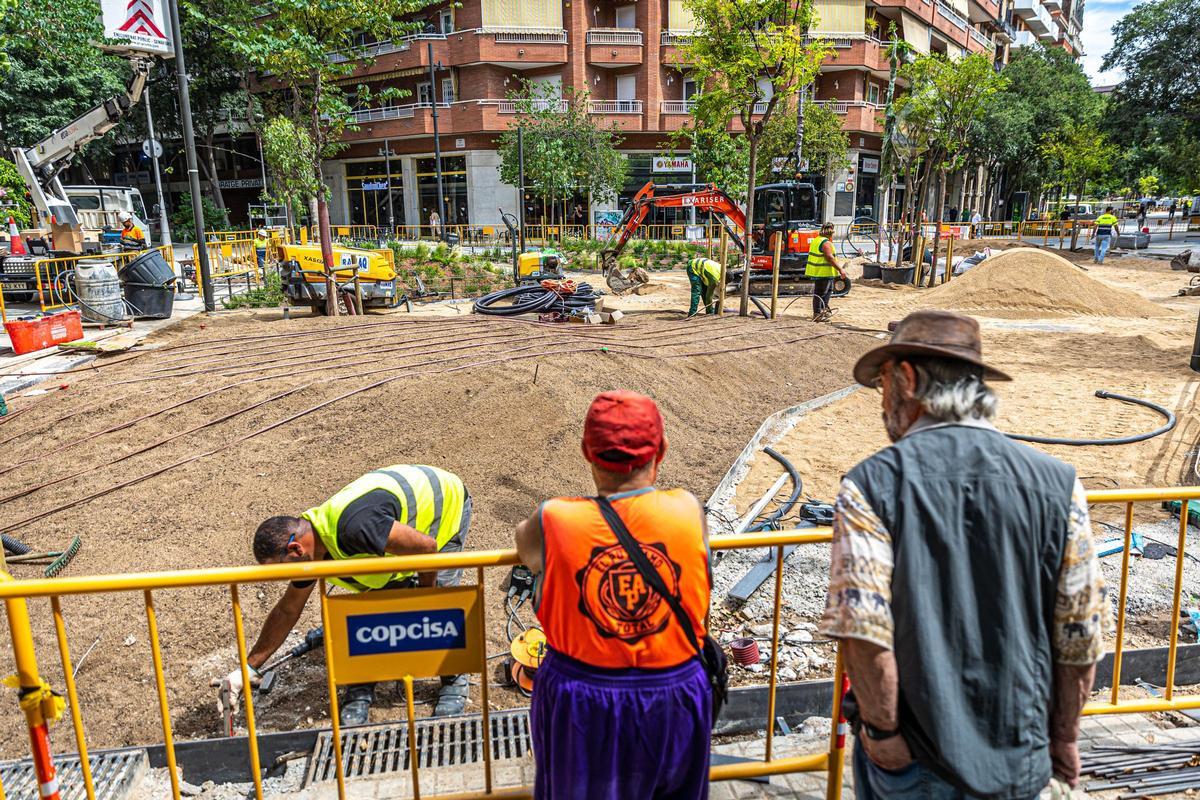 Escenas inesperadas de la Superilla del Eixample | FOTOS