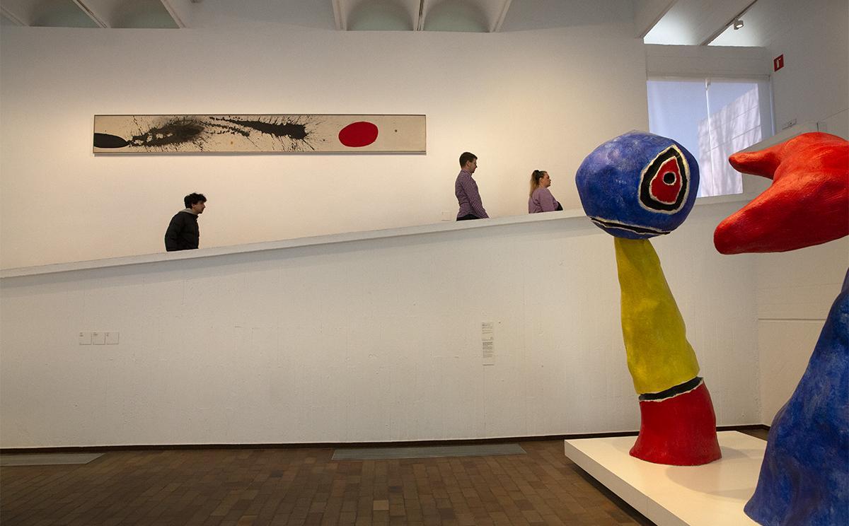 La Fundació Miró recibió 288.984 visitantes en 2022, un 80% de los de ...