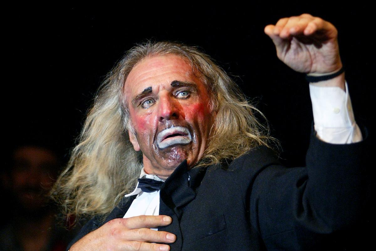 Jango Edwards, ¡qué bestia! | Por Josep Maria Fonalleras