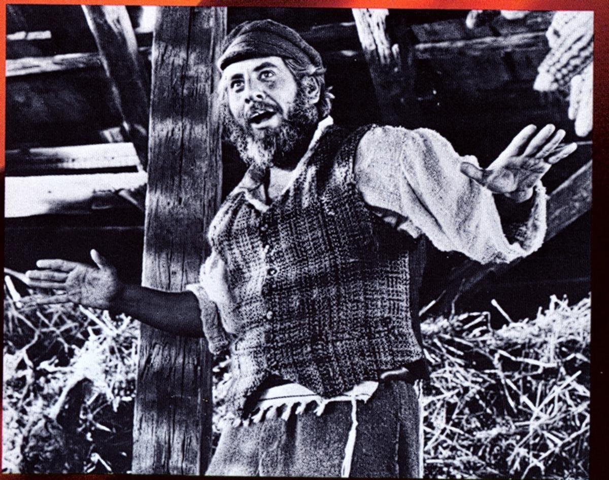 Muere el actor Chaim Topol, el 'Violinista en el tejado' del musical de ...