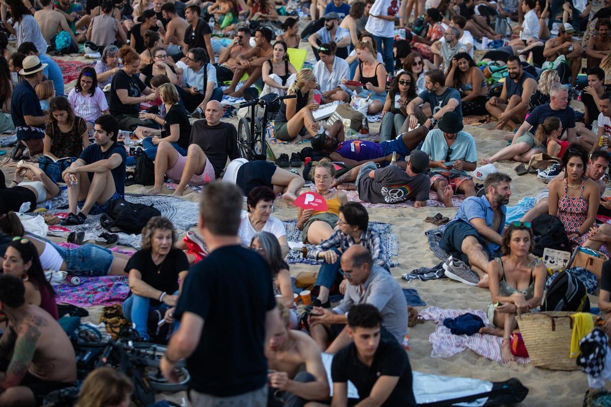 Concierto de la OBC en la playa de Bogatell | FOTOS