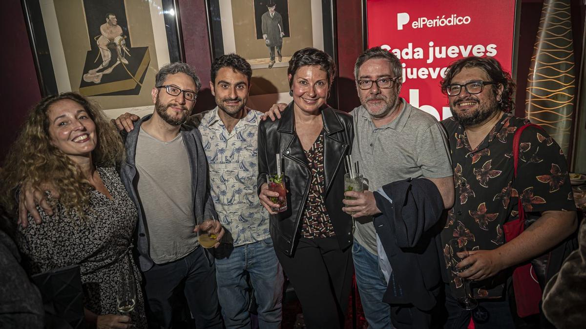 La fiesta del primer aniversario de 'abril'