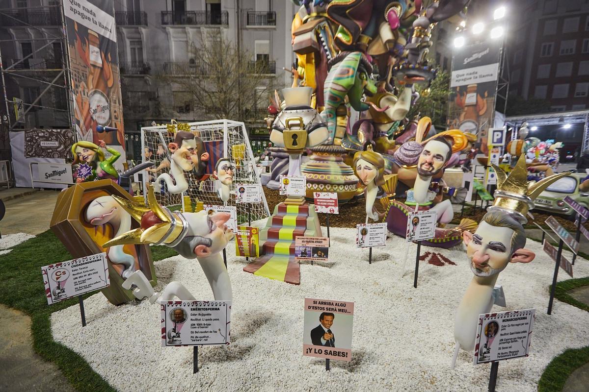 Selección de 'ninots' de la sección especial de las Fallas de Valencia ...