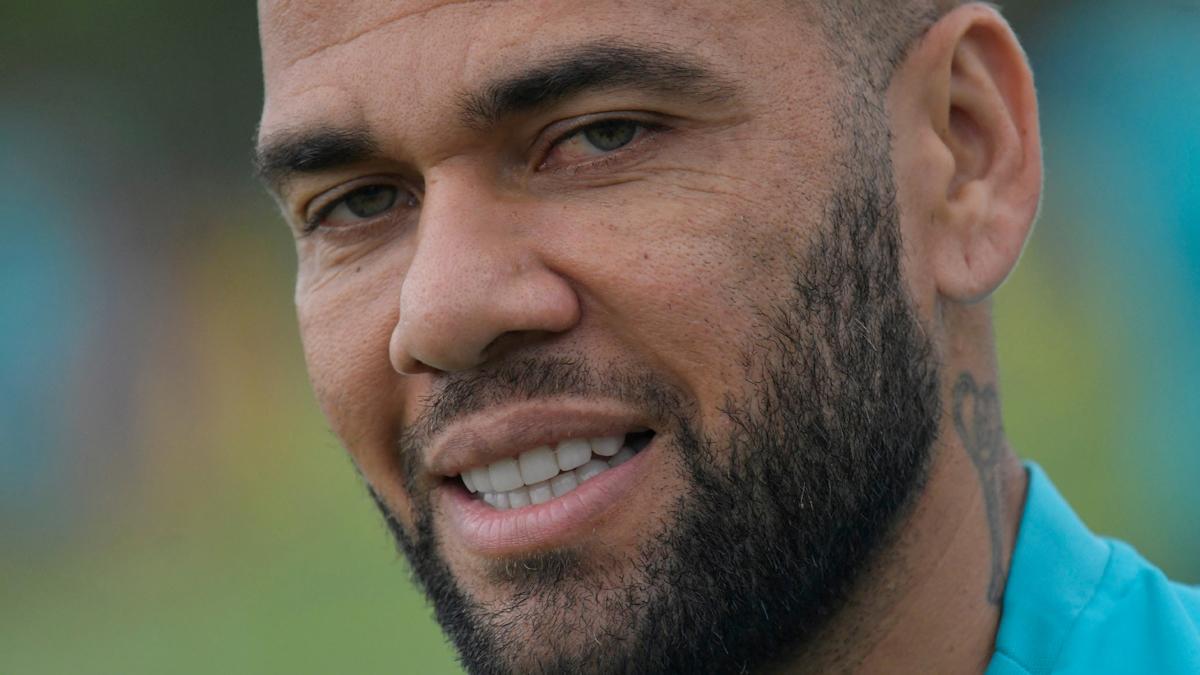 La jueza mantiene en prisión a Dani Alves por agresión sexual "con ...