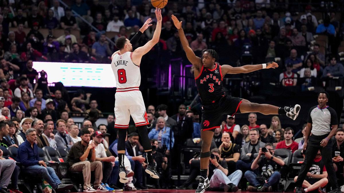 Los Chicago Bulls derrotan a Toronto con LaVine al frente y se jugarán ...