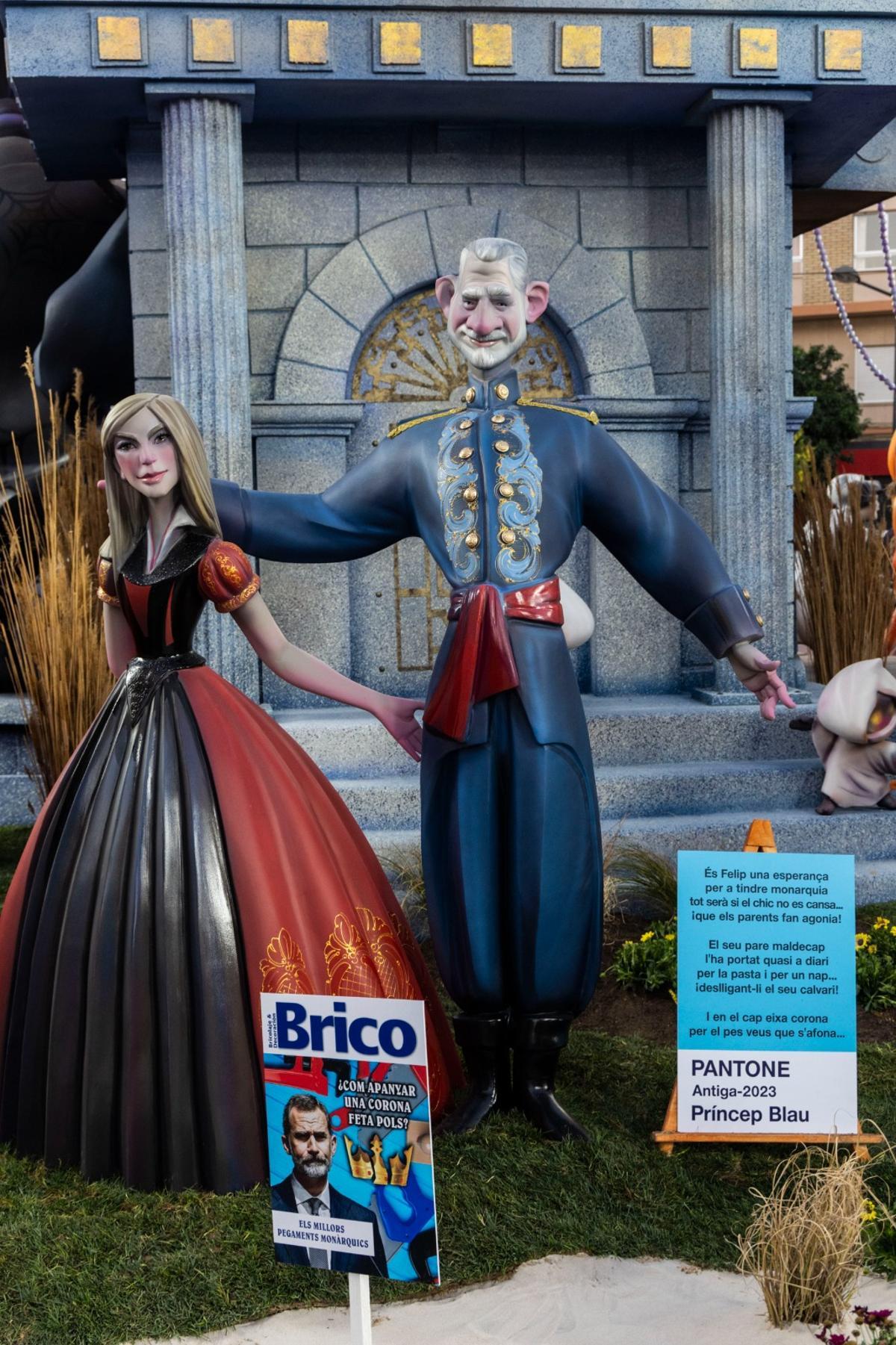 Selección de 'ninots' de la sección especial de las Fallas de Valencia ...