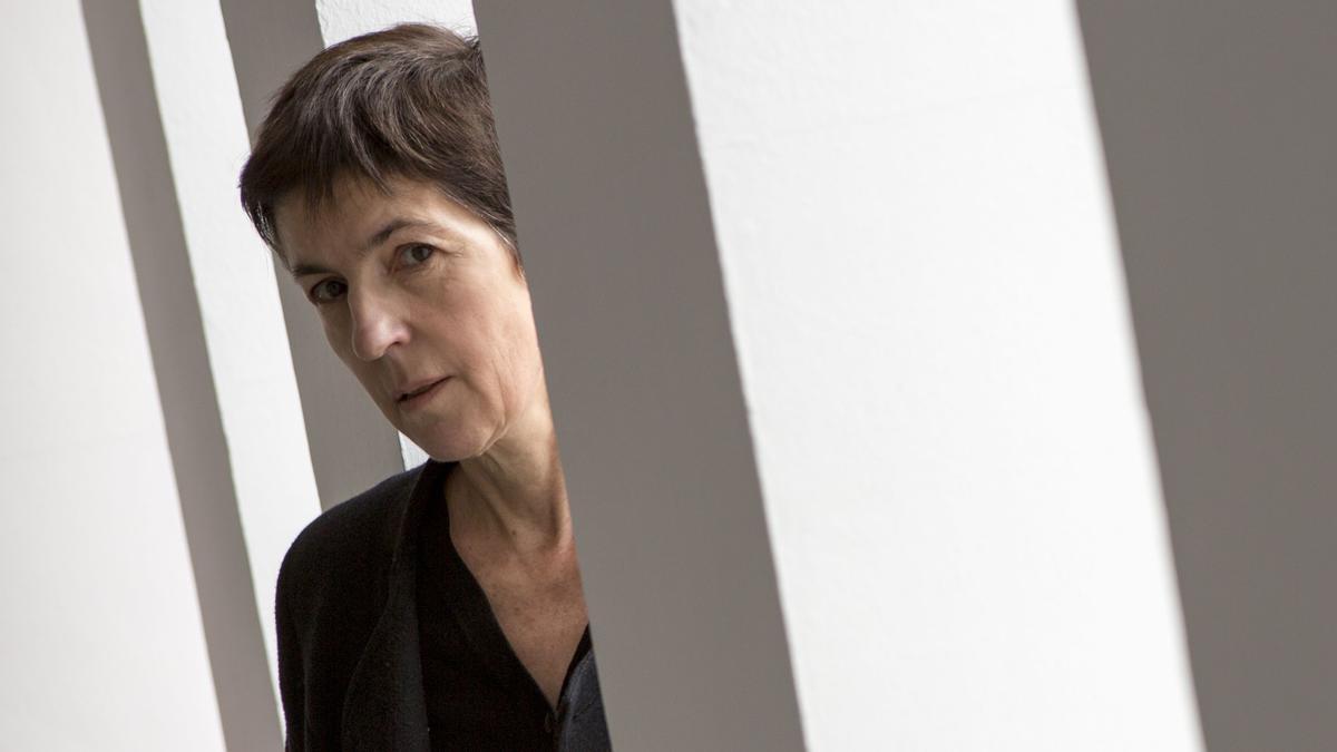 'Viaje al este' de Christine Angot: desde los ojos de la víctima