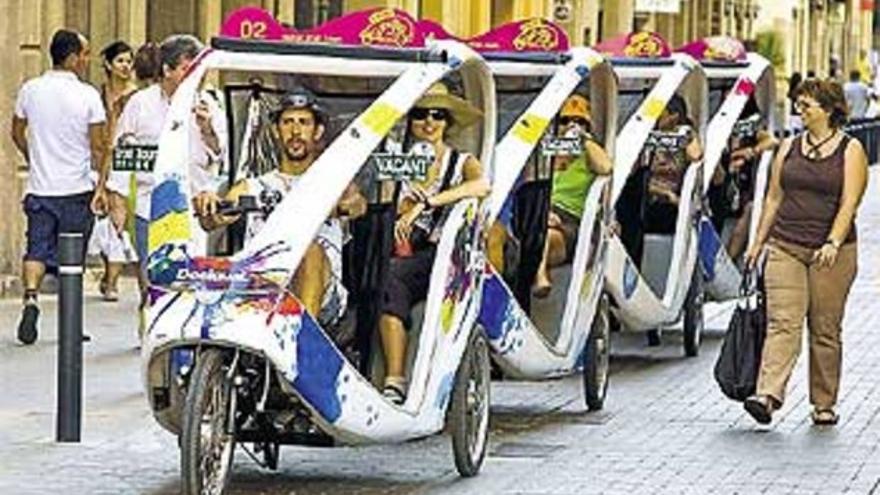 LOS 'TRIXIS', los primeros en desembarcar