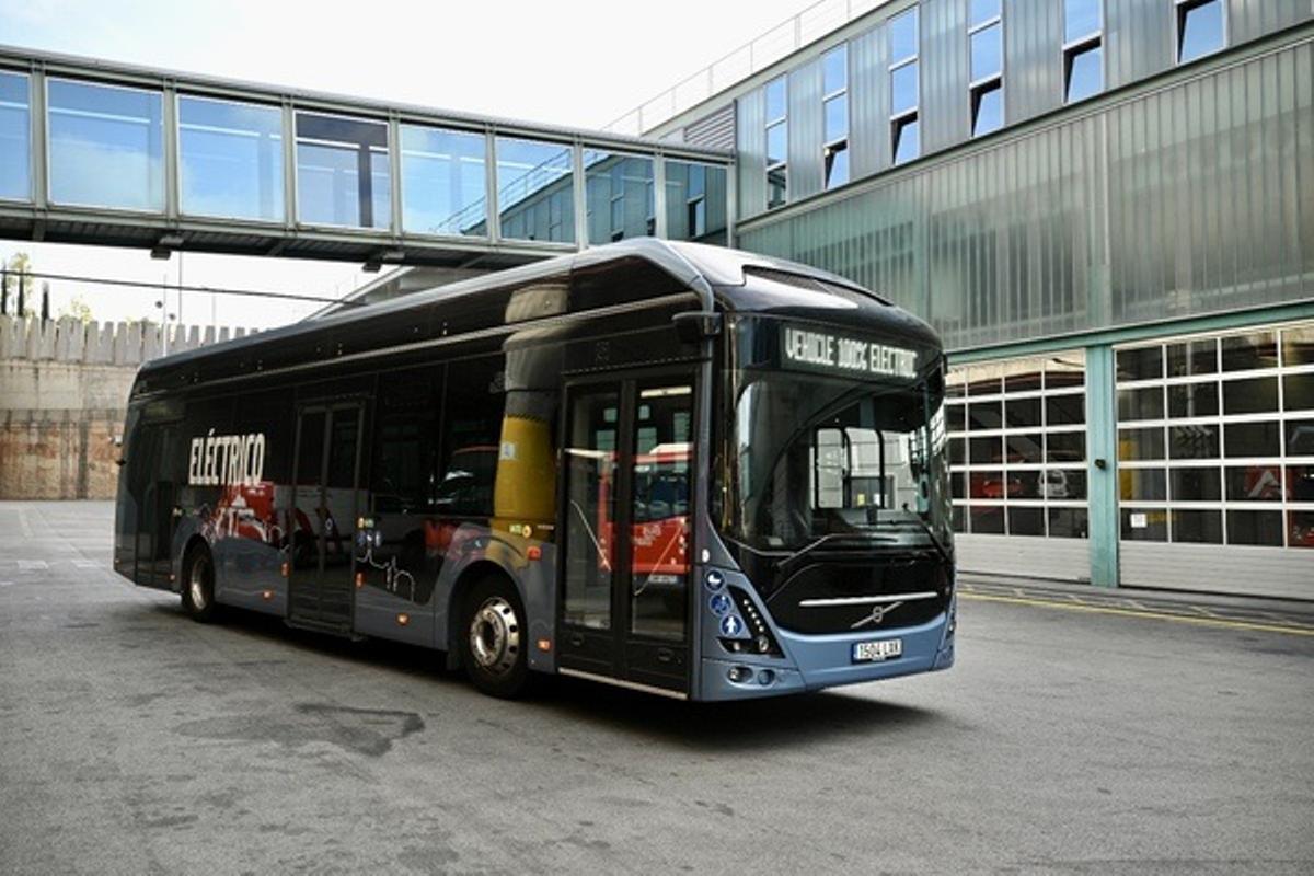 TMB prueba un nuevo y potente bus eléctrico en Barcelona