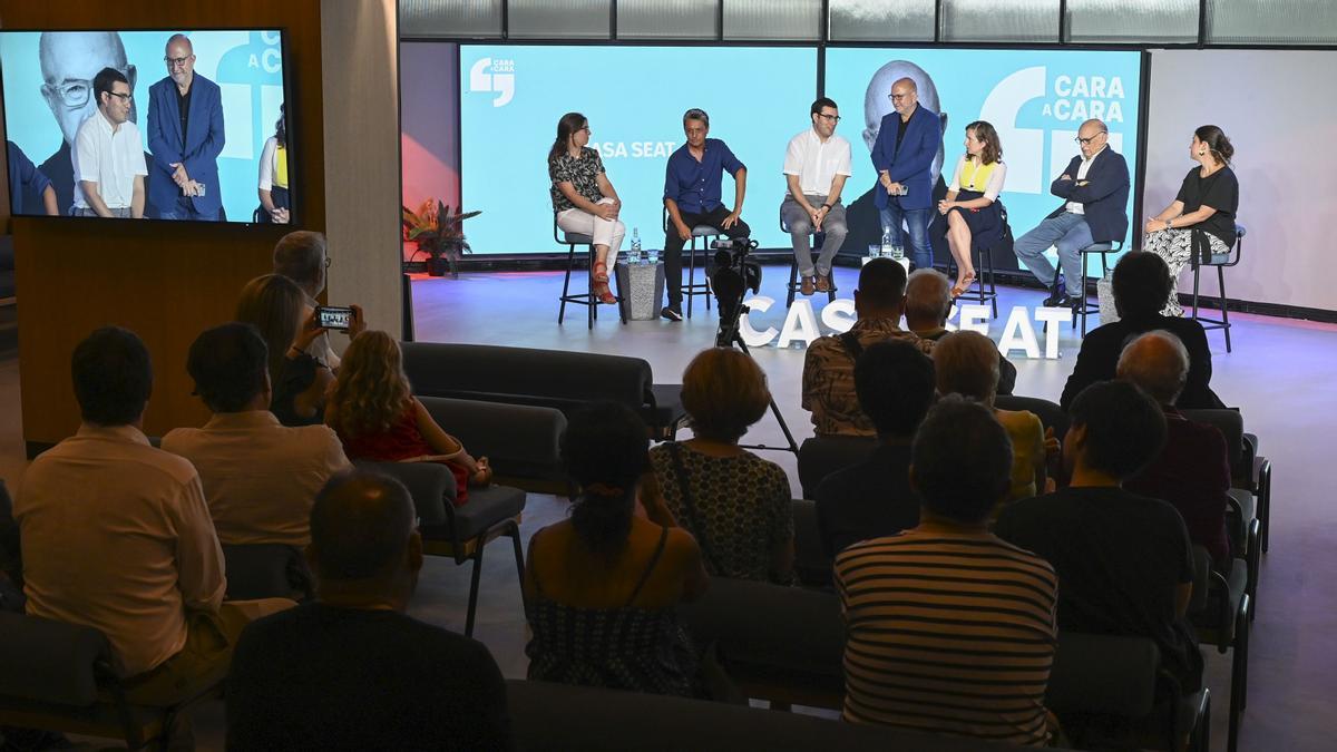 El nuevo equipo informativo de EL PERIODICO se presenta a los lectores