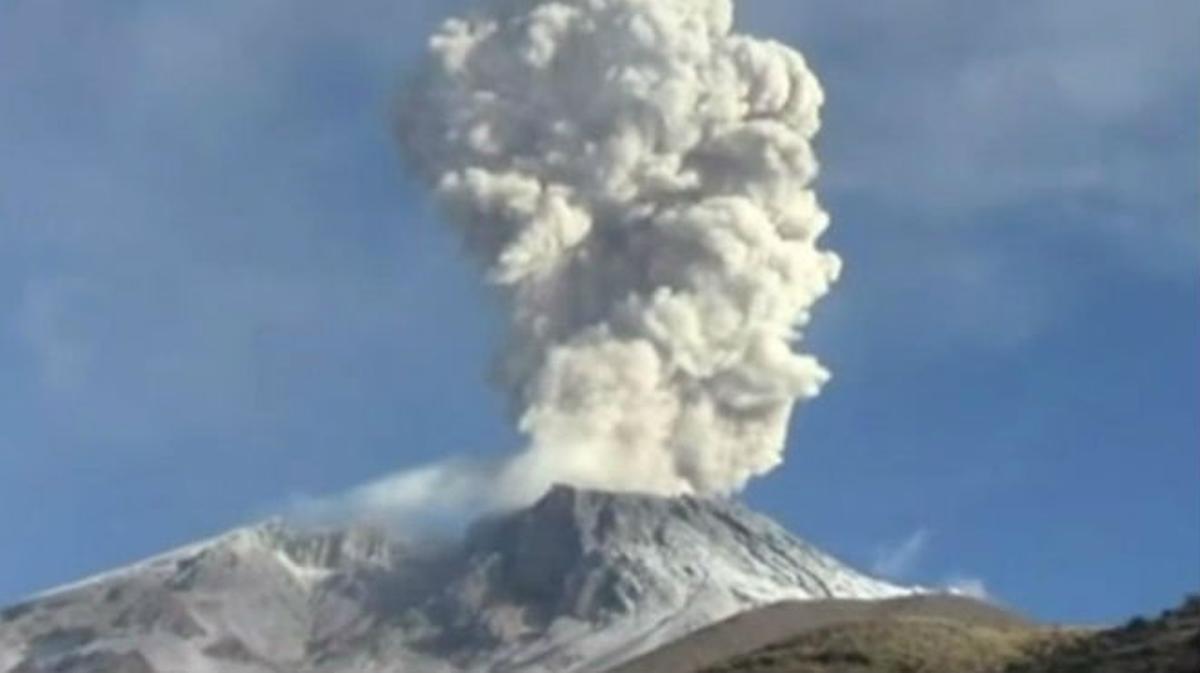 Volcán Ubinas de Perú