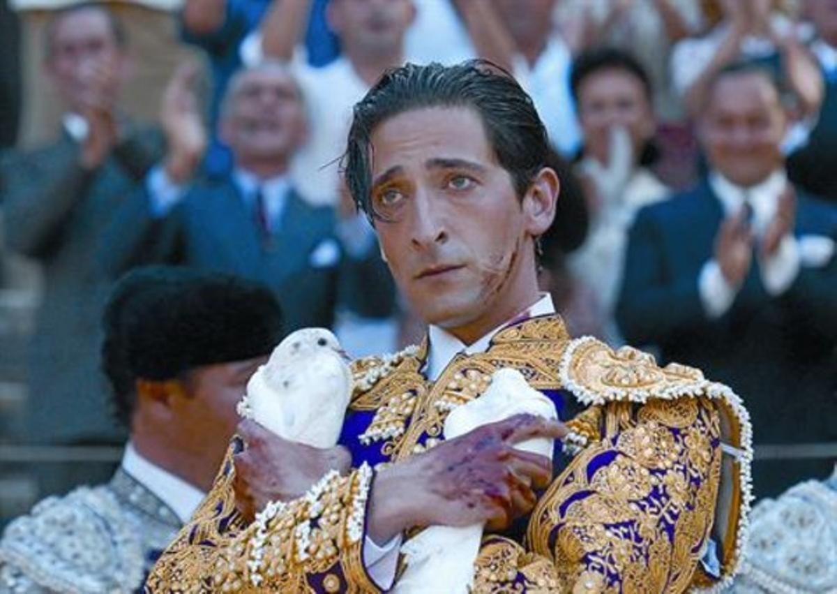Adrien Brody desempolva el traje de luces de 'Manolete'