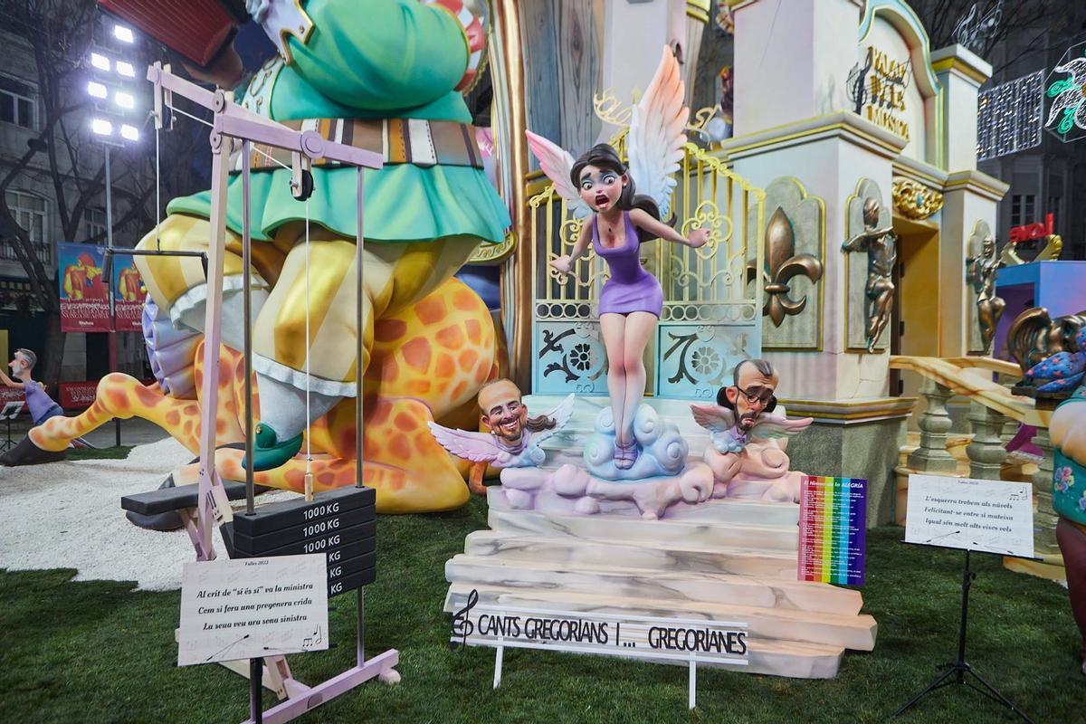 Selección de 'ninots' de la sección especial de las Fallas de Valencia ...