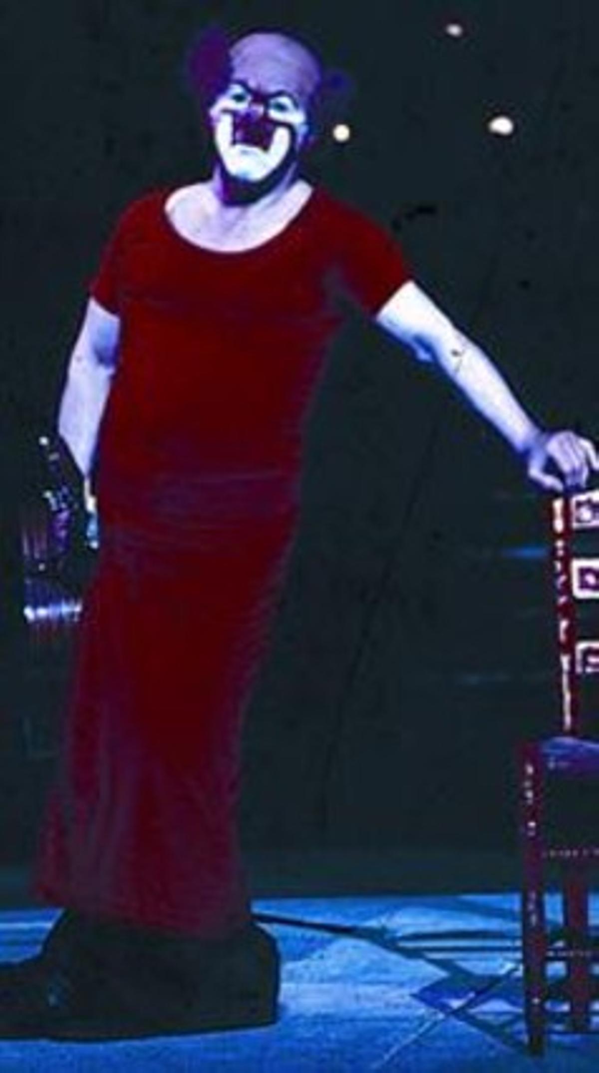 El 33 dedica la noche al payaso Charlie Rivel