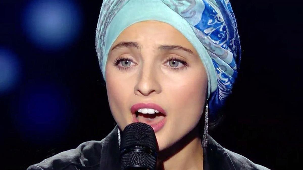 Una musulmana de 'The Voice' deja el concurso por unos polémicos comen