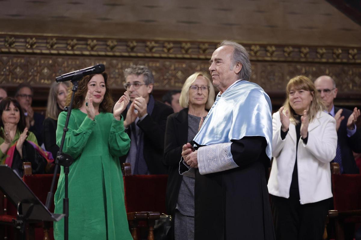 Joan Manuel Serrat y Maria del Mar Bonet, investidos doctores honoris ...