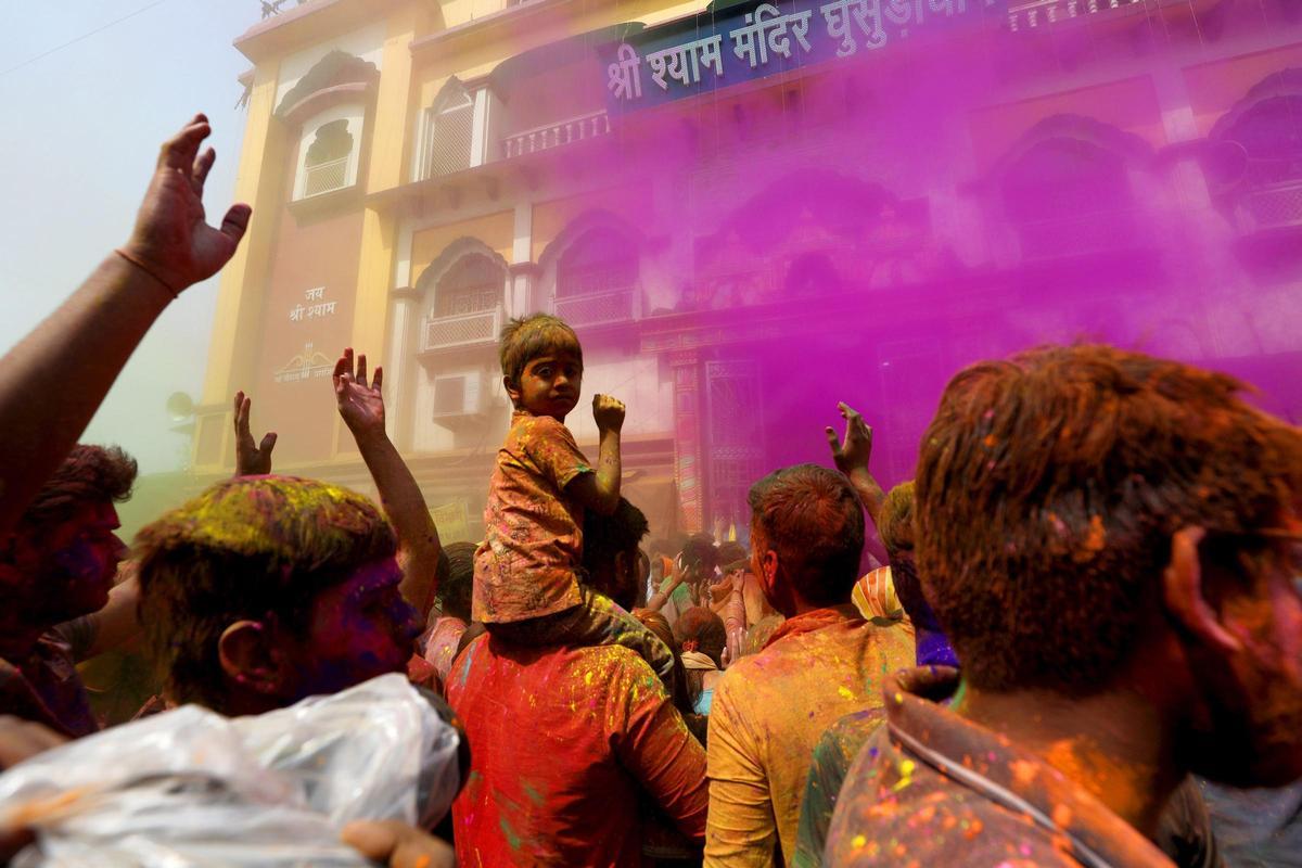 La India celebra Holi, el festival de los colores | FOTOS