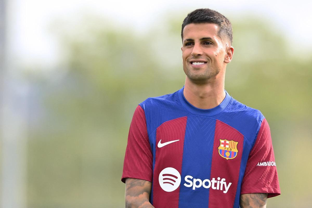El Barça presenta a João Cancelo y João Félix | FOTOS
