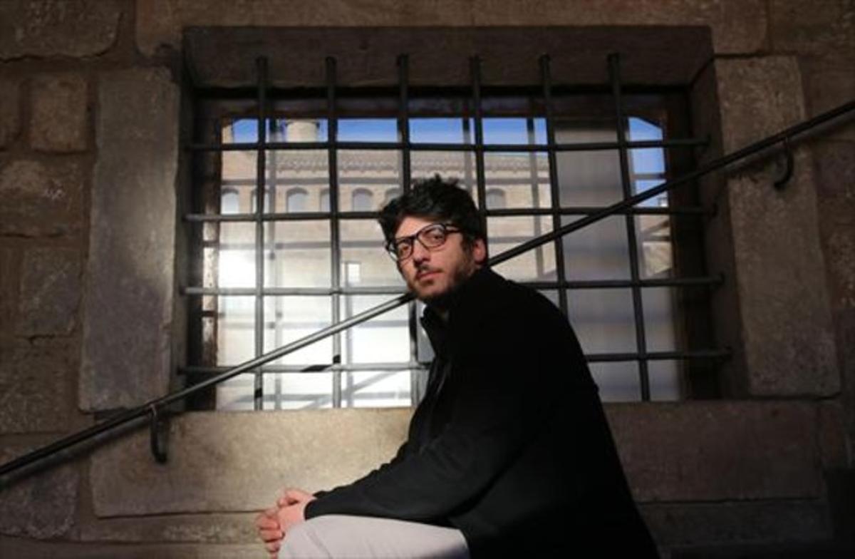 Pau Castell: «Las colgaban del pulgar para arrancarles la confesión»