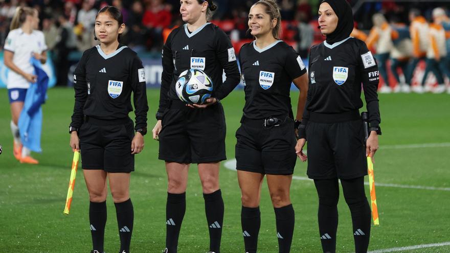 Heba Saadieh hace historia como la primera árbitra palestina en una ...