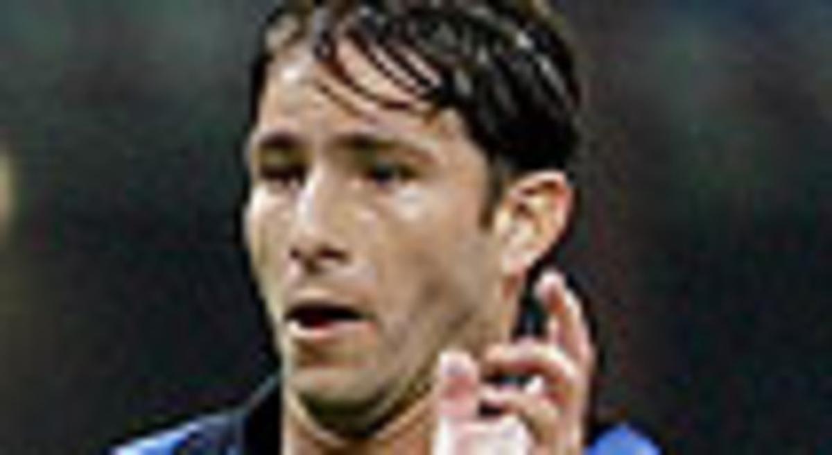 El Barça ficha a Maxwell del Inter de Milán por 4,5 millones y descarta ...