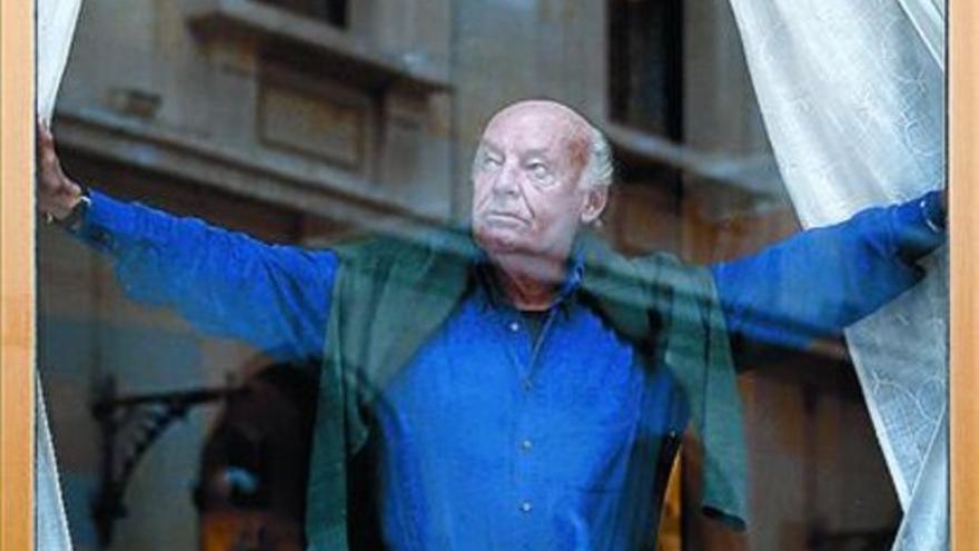 El escritor que deviene universal