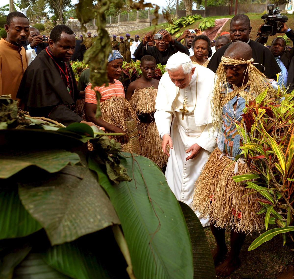 La vida de Benedicto XVI, en imágenes | FOTOS