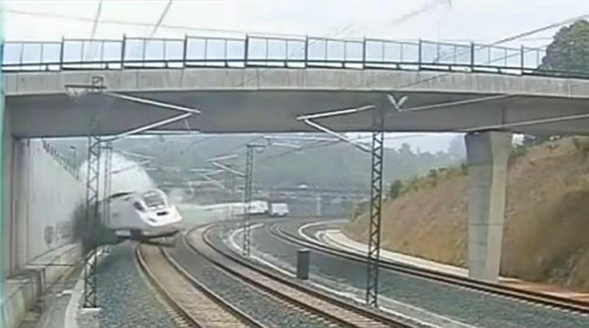 El juez rechaza imputar a Renfe en el accidente de Santiago de Compost
