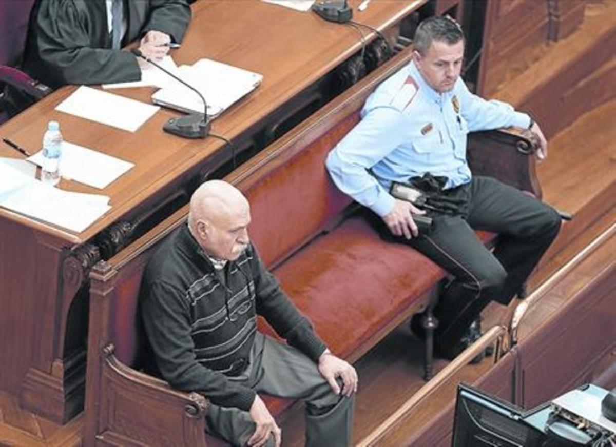 Condenado a 59 años el autor del triple crimen de la Sagrada Família