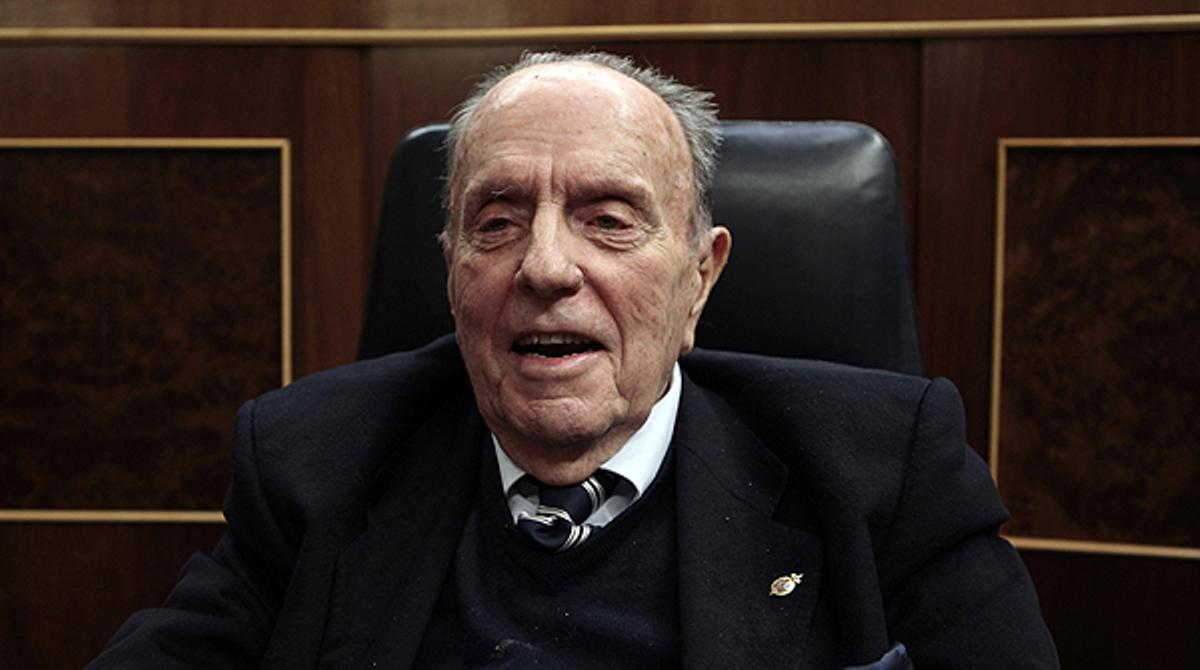 Manuel Fraga, ministro de Franco, padre de la Constitución y fundador ...