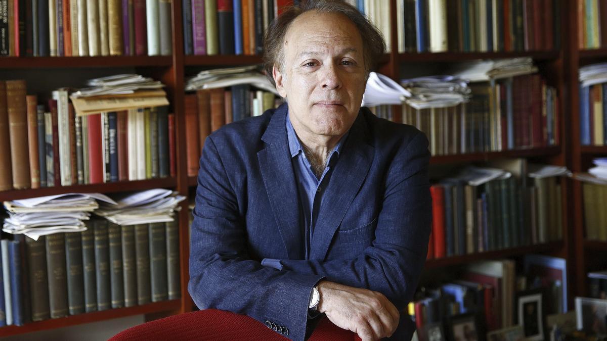 Lo que convirtió a Javier Marías en un novelista extraordinario